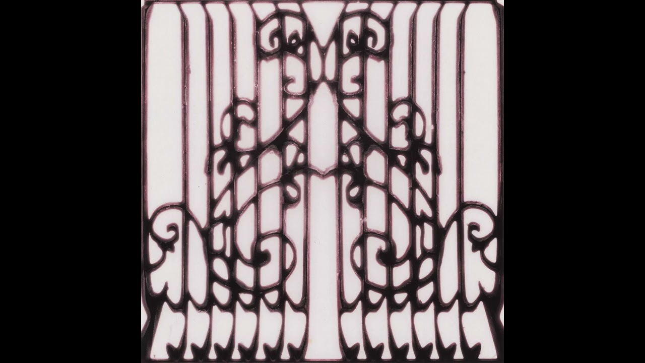 Model/Actriz - Pirouette (Album Stream)