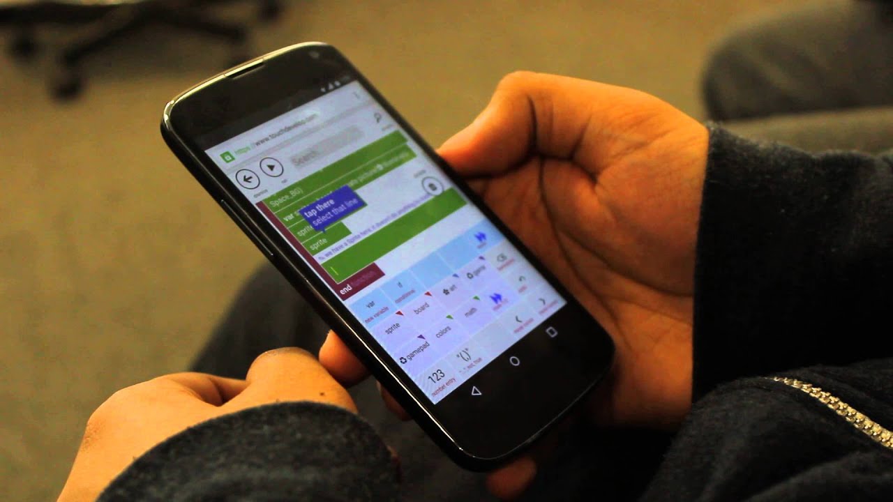 Students Coding with TouchDevelop