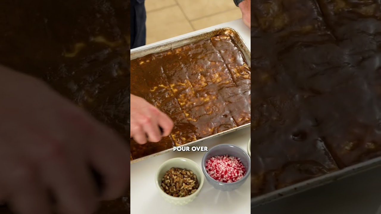 How to make ‘Christmas Crack’ 🎄 🤤 #shorts