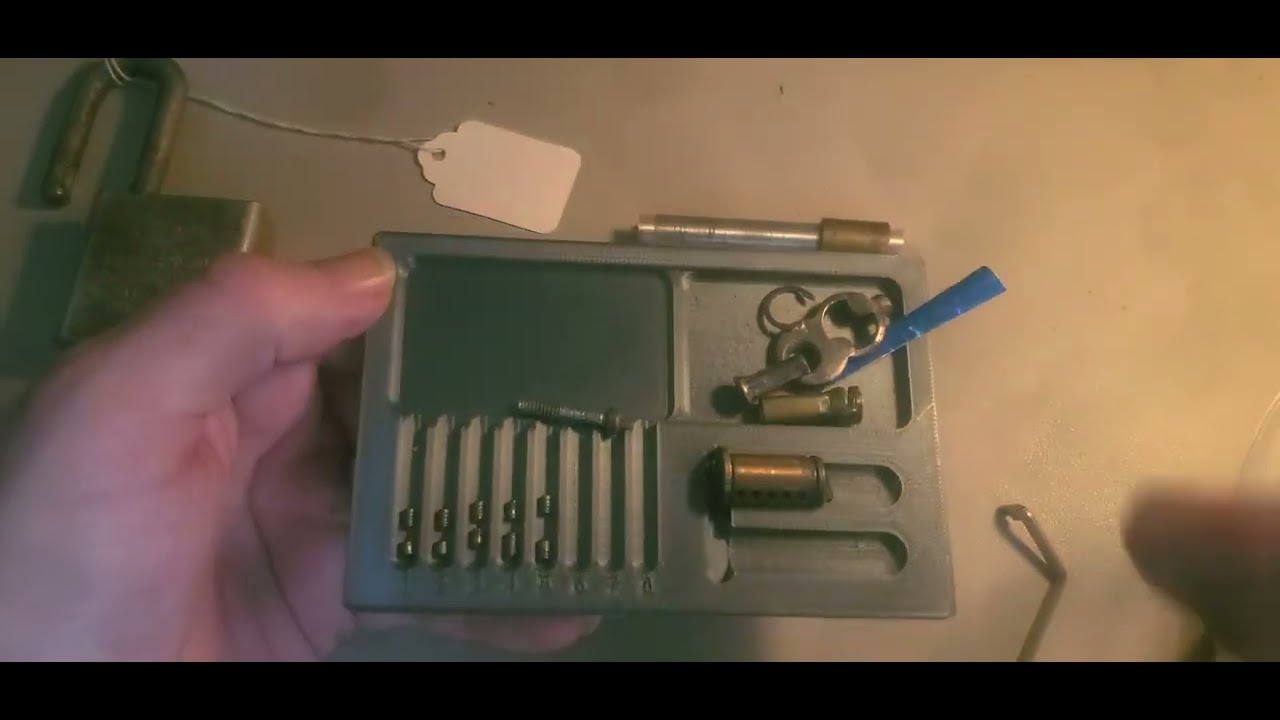 American 5200 SPP & Gut #locksport #lockpicking #covertentry #padlock