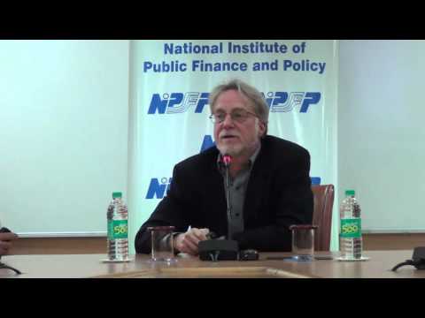 Quality and Incentives of Public Health Care Providers