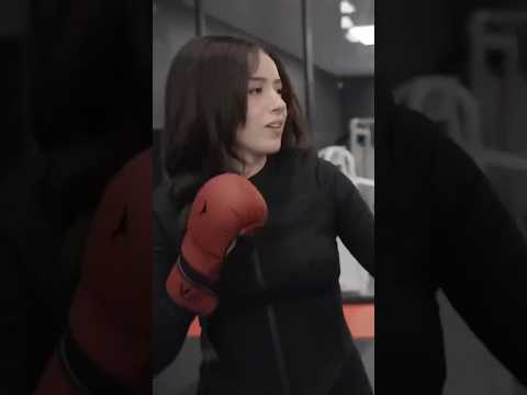 Pokimane Tries Fighting Me...