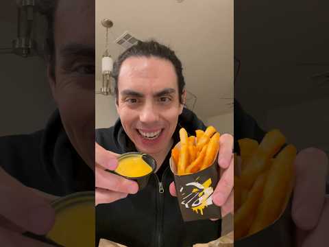 Taco Bell Deluxe Cravings Box is BACK for a limited time #food #mukbang