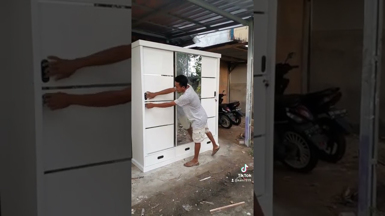 lemari sliding 3 pintu
