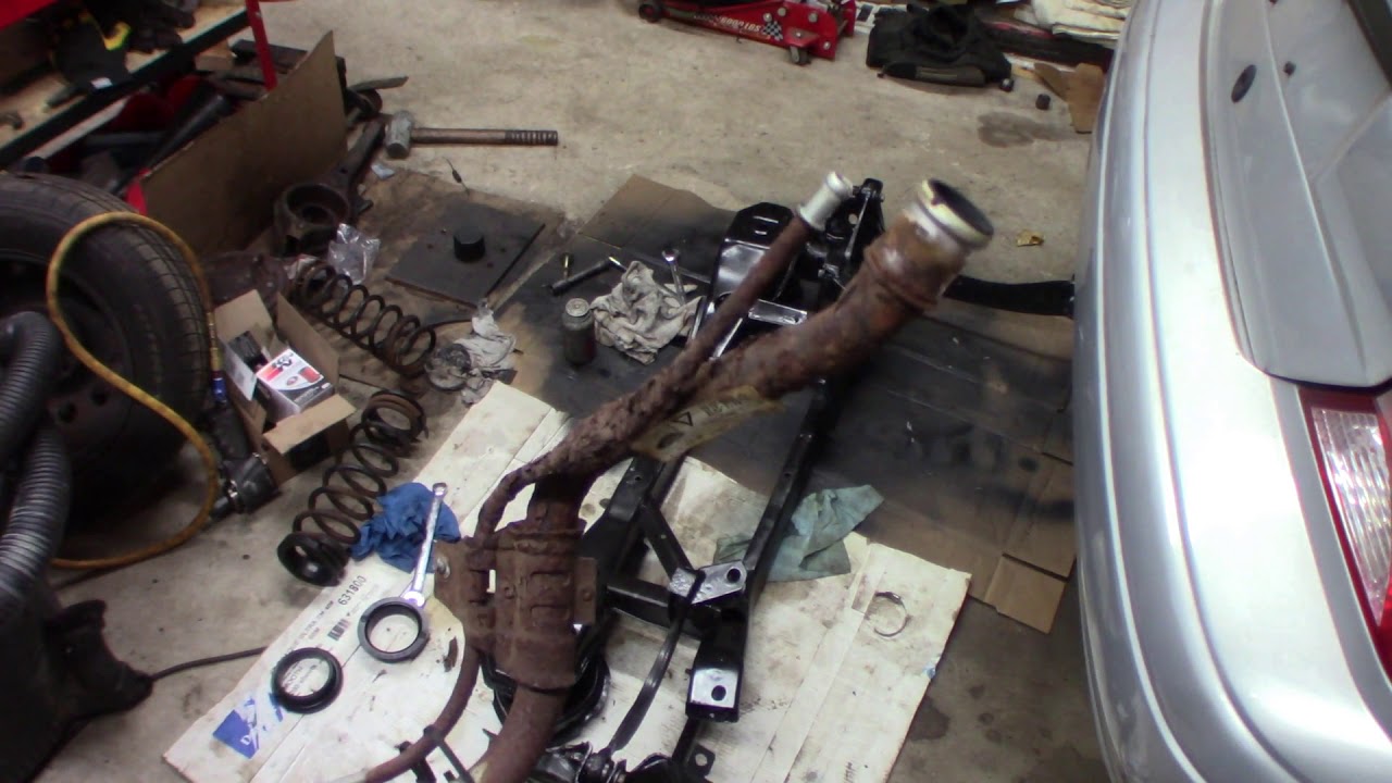 2000 Ford Focus - Part 2 - Rear Subframe Assembly
