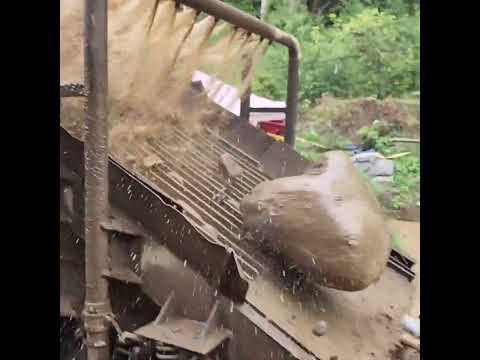 Boulder Through The Gold Washplant #goldmining #mining @ANDYTHRAXX