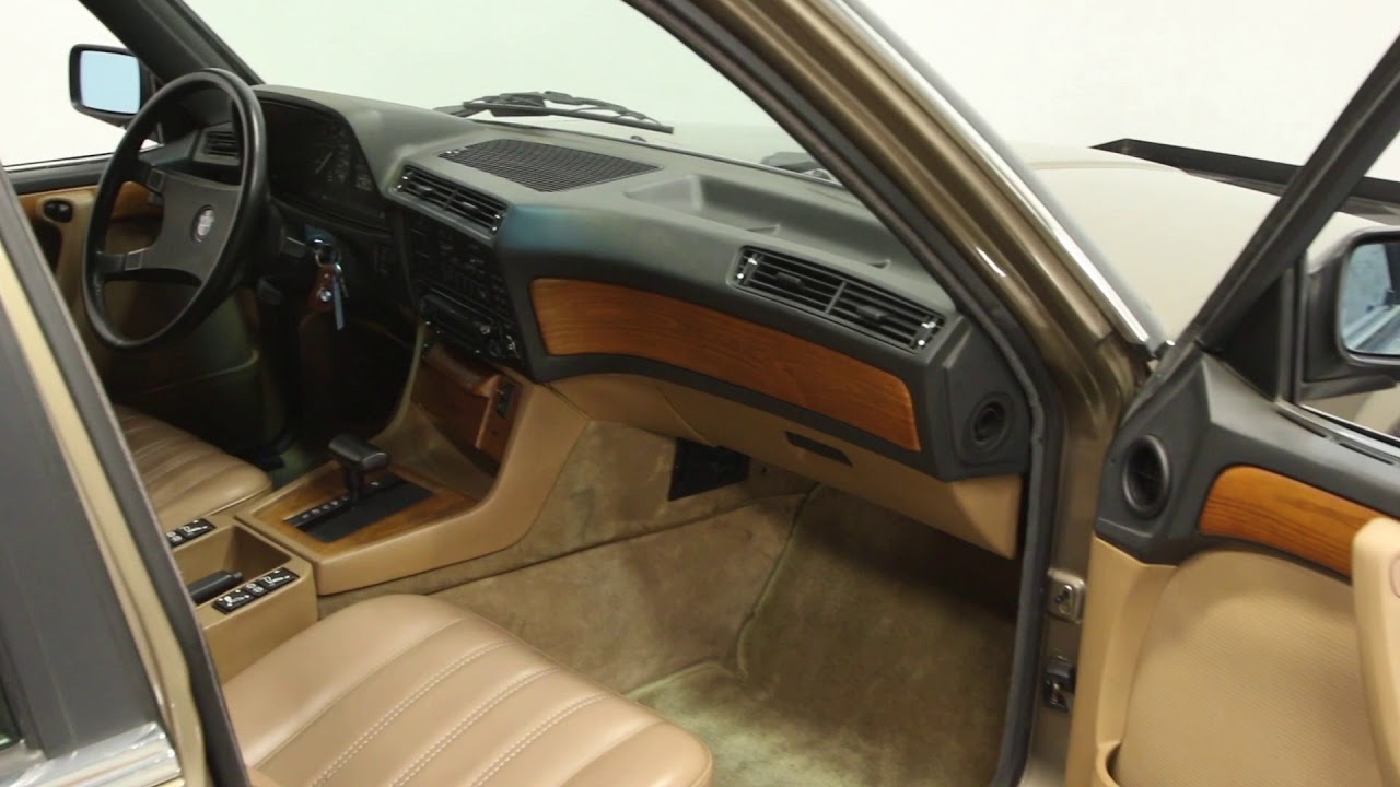 1284 TPA 1985 BMW 735i