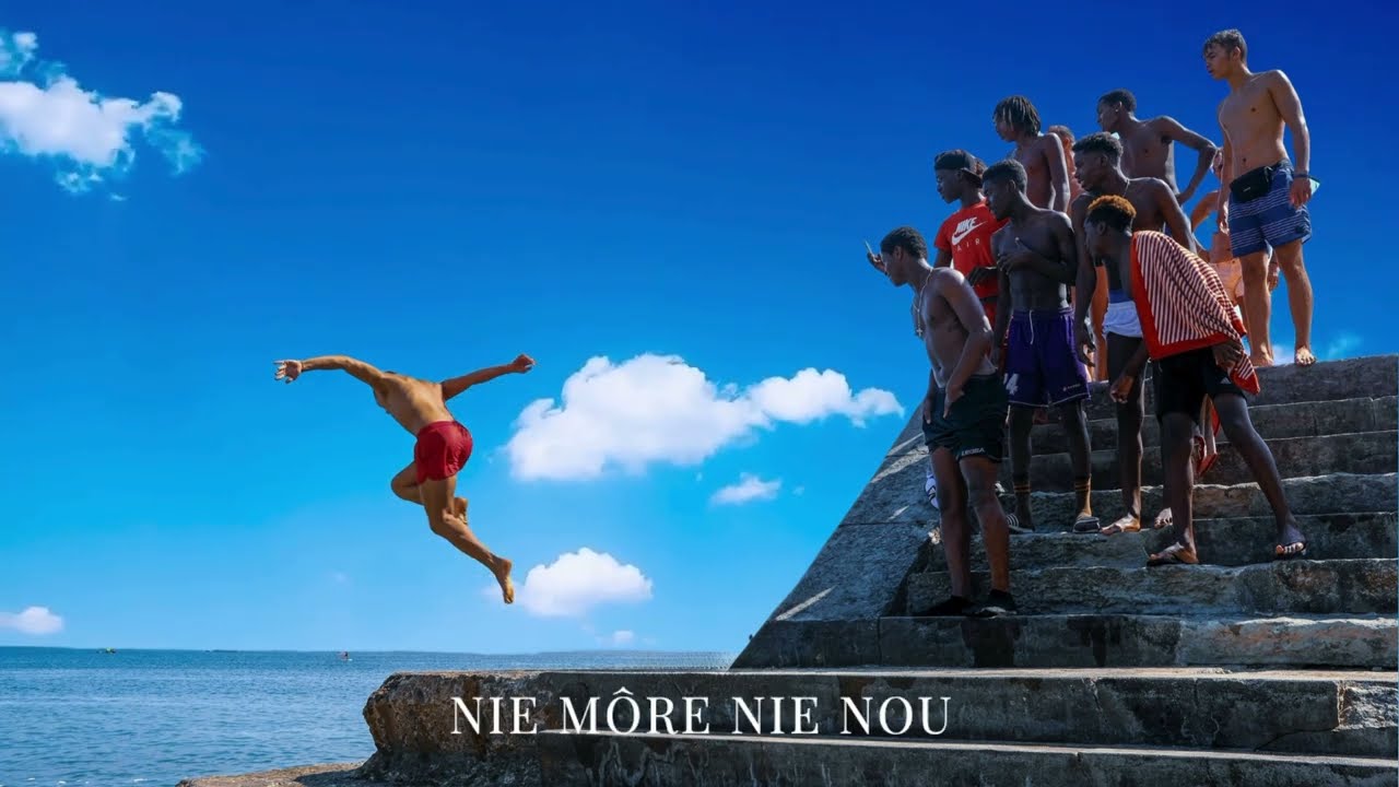 Lyrics & Translations of NIE MÔRE NIE NOU by Die Heuwels Fantasties | Popnable