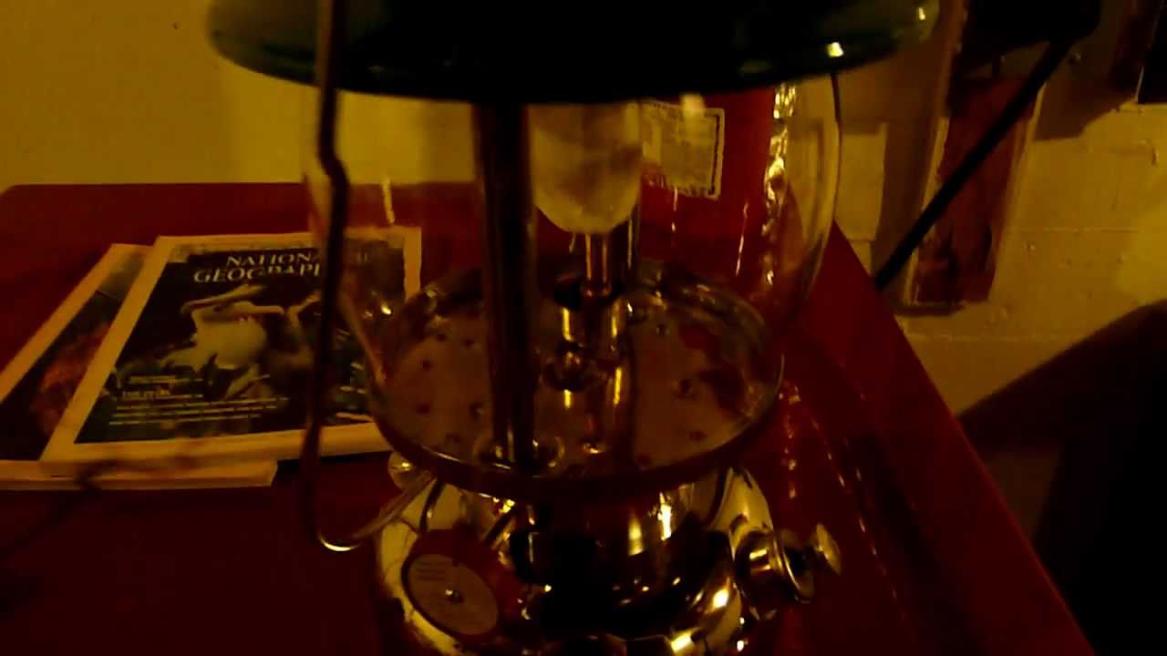 Lighting a  639 Coleman Kerosene Lantern (In HD)