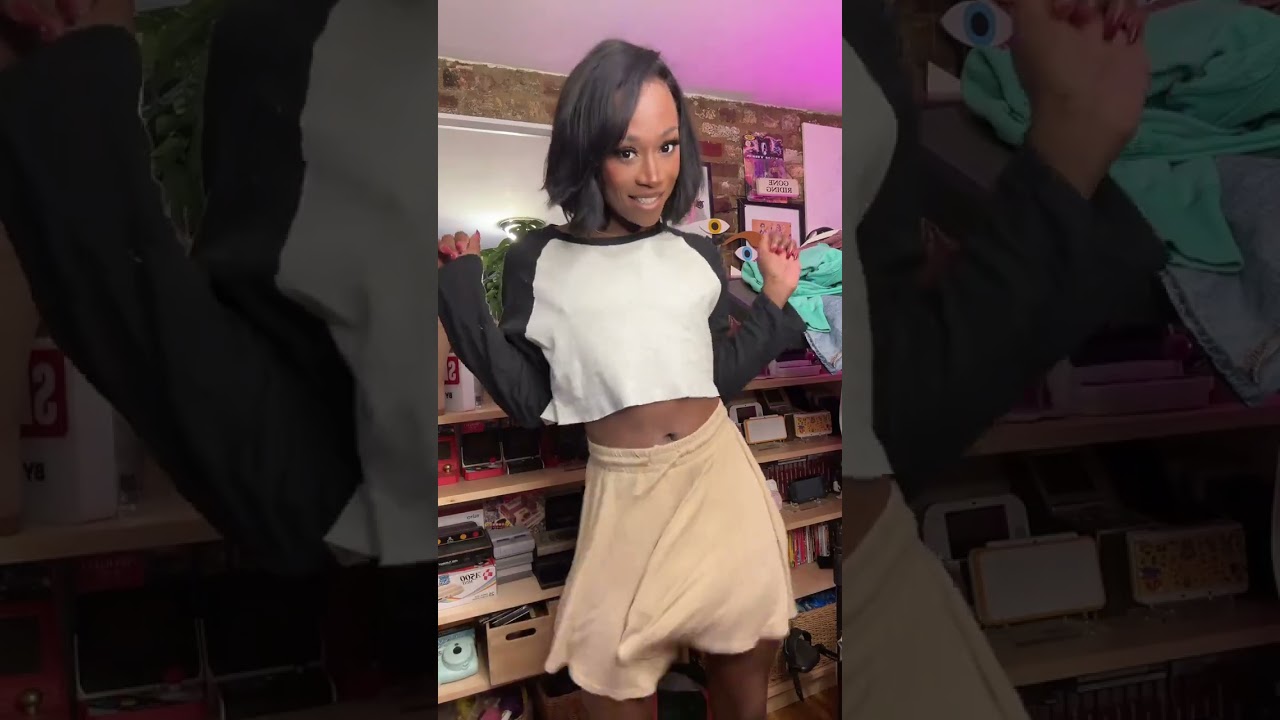 Vanniall cute hot 🔥 Shemale dancing