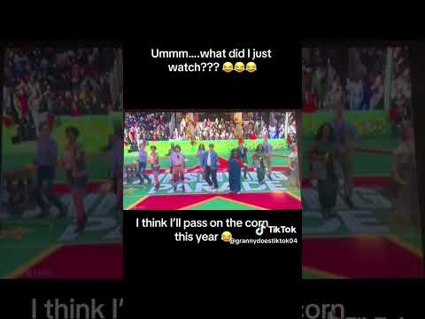Thanksgiving: NYC Macy's 2024 Thanksgiving Day Christmas Parade: Worst Song Performance? SHUCKED! ๐ฝ