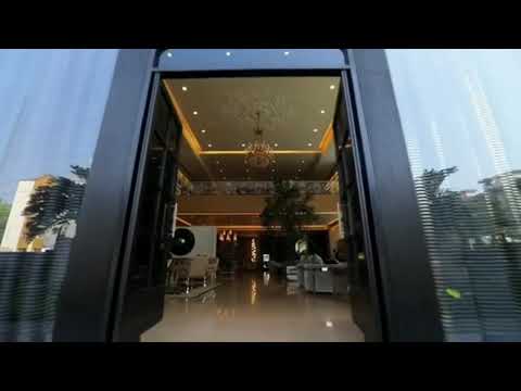Gauri Khan design store||sharukh's wife||the design studio (Mumbai)