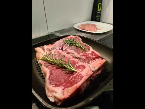 bistecca fiorentina! love Italia!
