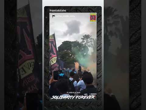 Konvoy teknik mesin dengan pengibaran bendera M SOLVER