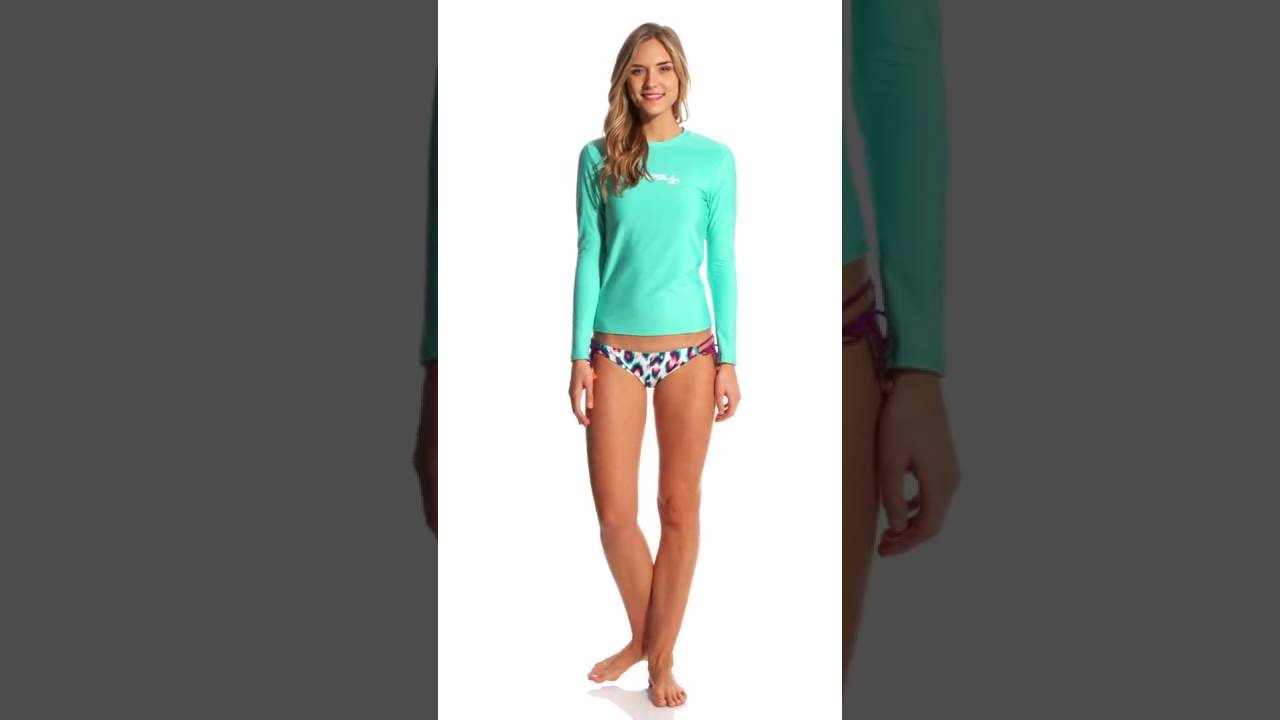 O'Neill Women's Basic Skins Long Sleeve Surf Tee | SwimOutlet.com