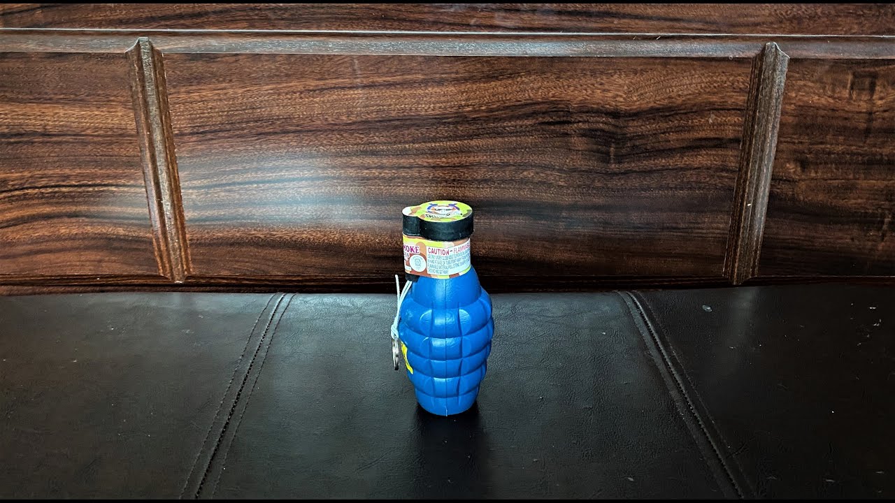 Sky Bacon Fireworks - Blue Smoke Grenade