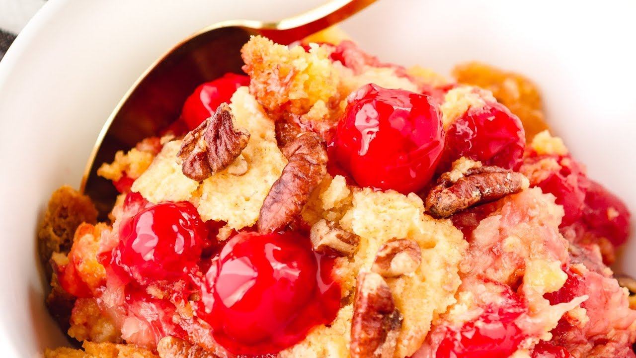 Easy 5-Ingredient Cherry Pineapple Dump Cake