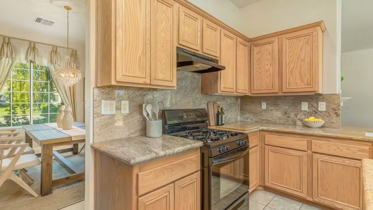 On-Camera PhotoFusion Video — Tricia Wirth Gregory (Coldwell Banker Kivett-Teeters)