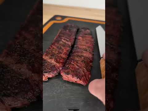 Skirt steak action, hot and fast. #steak #skirtsteak #grill
