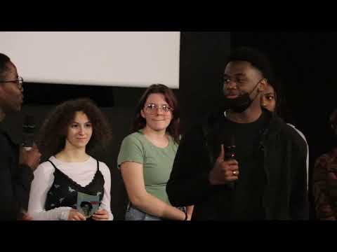 Les élèves de 1re ciné font leur programme de films courts dans le cadre de la Fête du Court 2022 !