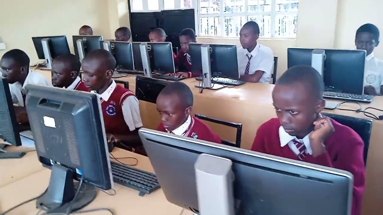 Excel Elementary School Computer class