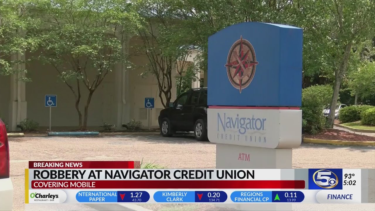 VIDEO: Robbery at Navigator Credit Union in Mobile
