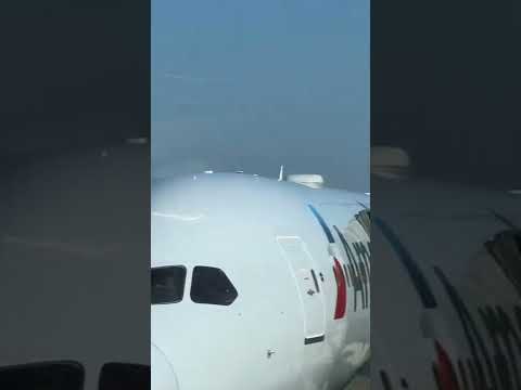Amazing Delta Airlines Boeing 737-900er takeoff at Philadelphia Airport #shorts #delta