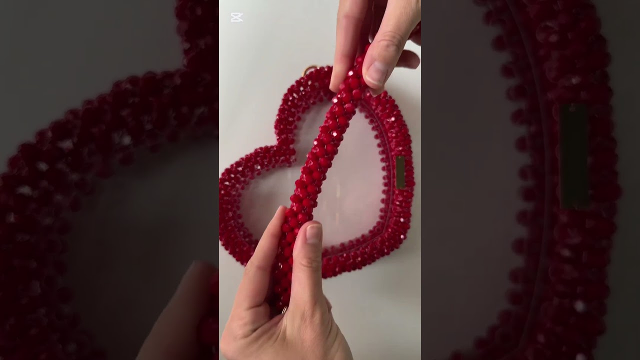 Tutorial corto como hacer bolso de corazón con cuentas #bolsodebolas #bolsotransparente #paraboda