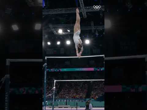 Kaylia Nemour wins gold for Algeria in the women's uneven bars with a score of 15.700!