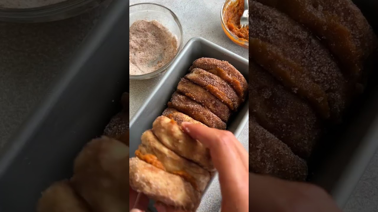 Pumpkin Pie Pull Apart Bread #shorts