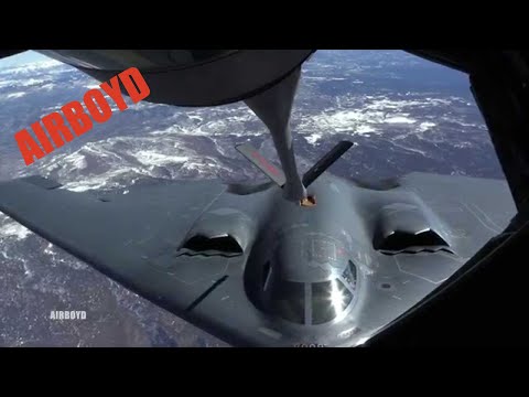 B-2 Spirit Aerial Refueling - Canal Piloto