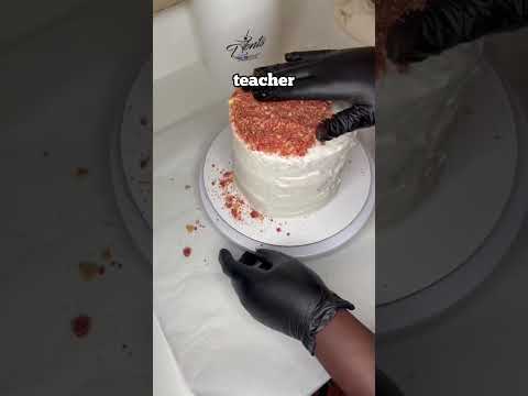 The Teacher Did What....? 🤢🙊😱#shorts #reddit #redditstories #baking #askreddit #teacher #predator