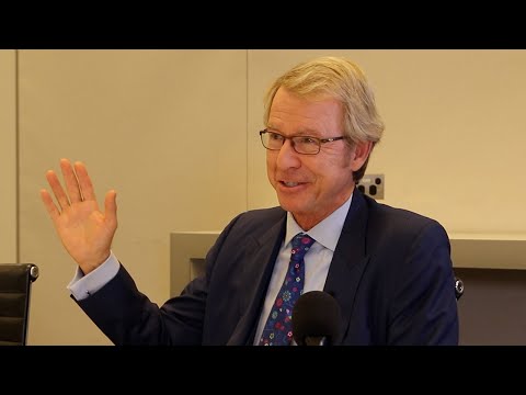 Shane Oliver joins Simplifying Super podcast to share his top five investment mantras