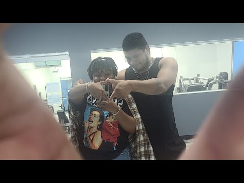 The Xaren and Jesse Show~(He doesn't know who James Charles is!!)