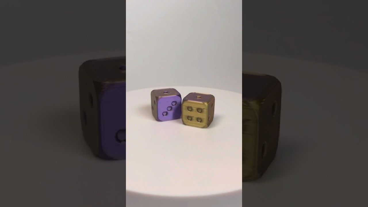 3D Printed Dice with Dual Filament #3dprinting #dice #boardgames #dungeonsanddragons