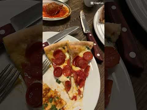 The BEST Pizza in Dallas (Delucca Gaucho)