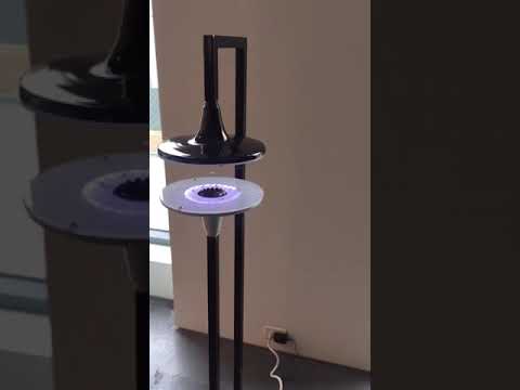 JUAN CORTÉS. ARTE ELECTRÓNICO Y SONORO SOBRE LAS MISTERIOSAS FUERZAS DEL UNIVERSO 1/5