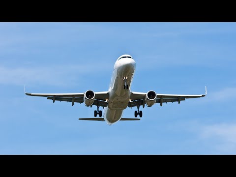 Travel delays at Houston airports as cold weather moves in