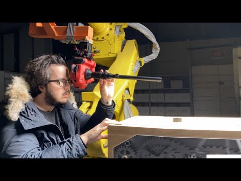 Using a Robot to Control a Macro Lens | 15 Minute Fun