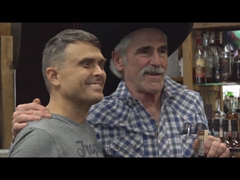 Yellowstone actor Forrie J. Smith makes stop at Arlington liquor store for whiskey signing