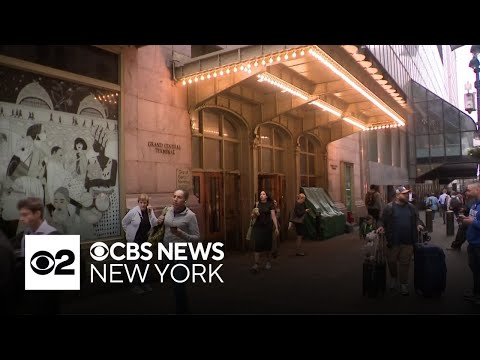 Search for suspect in stabbing of 2 men at Grand Central Terminal