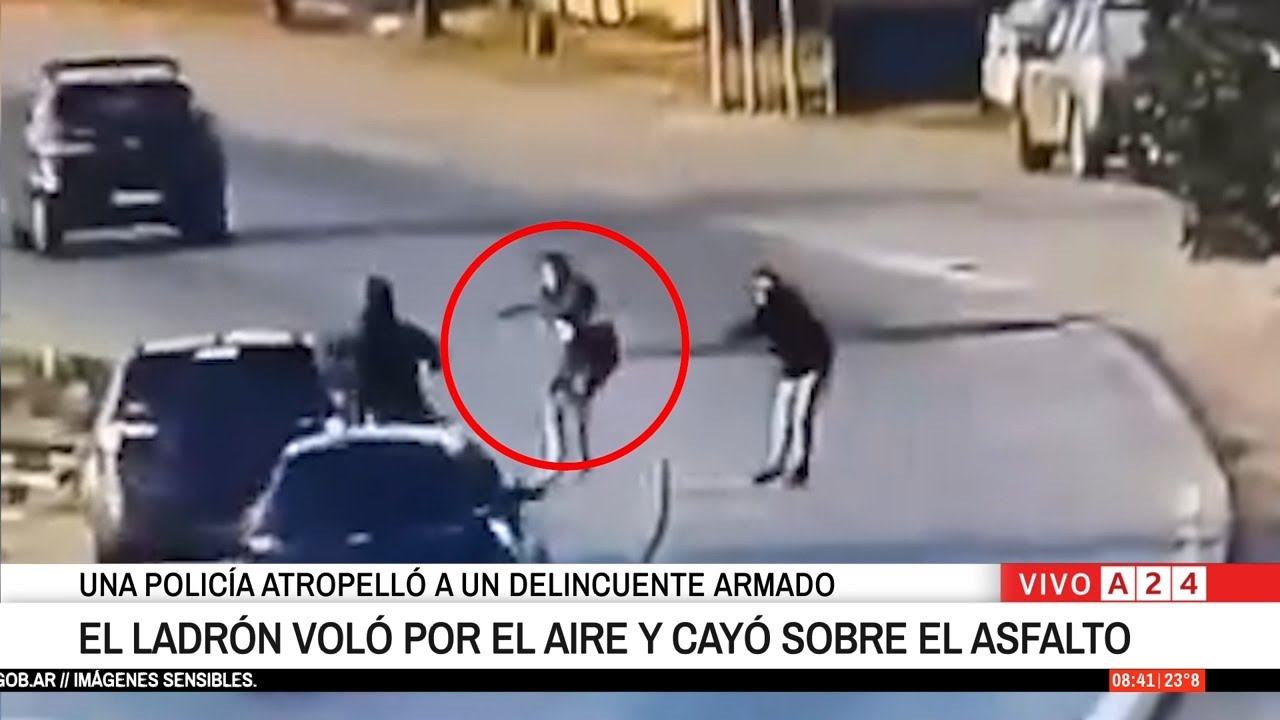 🚔 Una policía atropelló a un delincuente armado que intentó robar a un motociclista