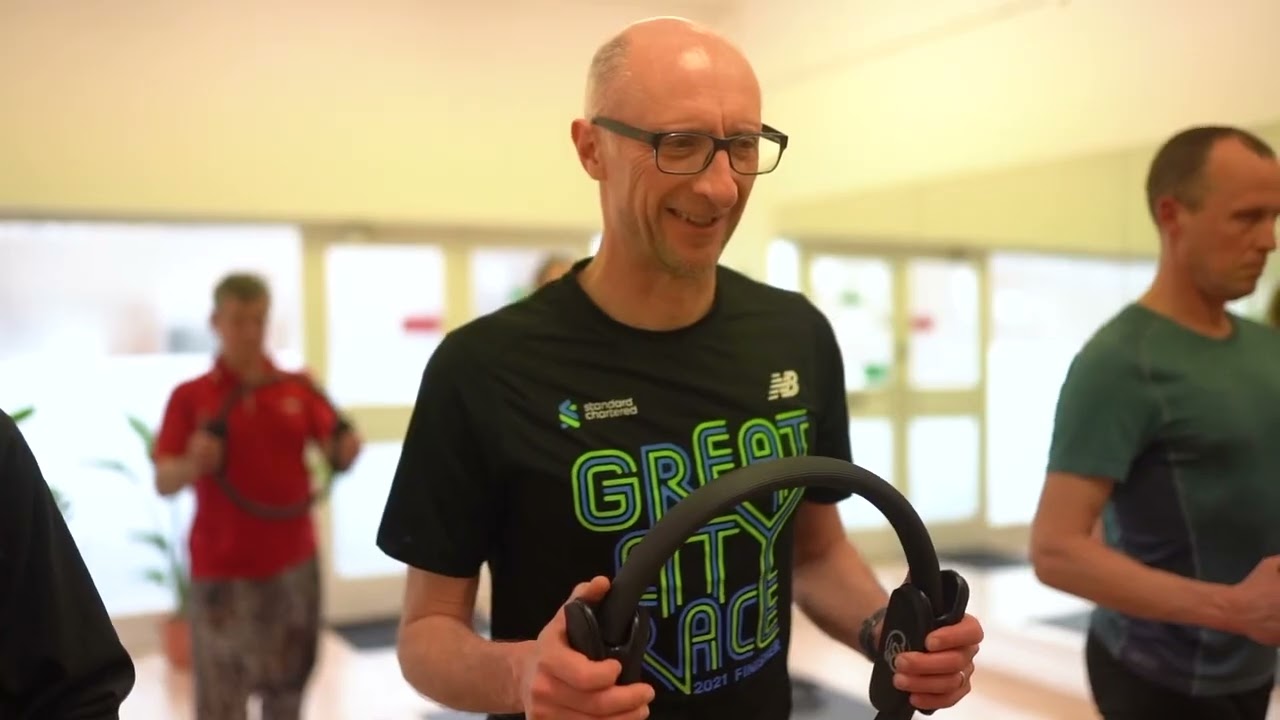 Flow Pilates mat class.