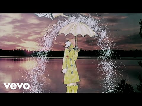 Paul McCartney, Wings - Mamunia (Official Music Video)