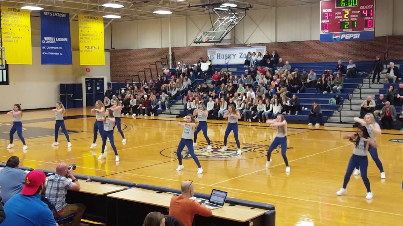 USM Dance Team Halftime Performance 2017