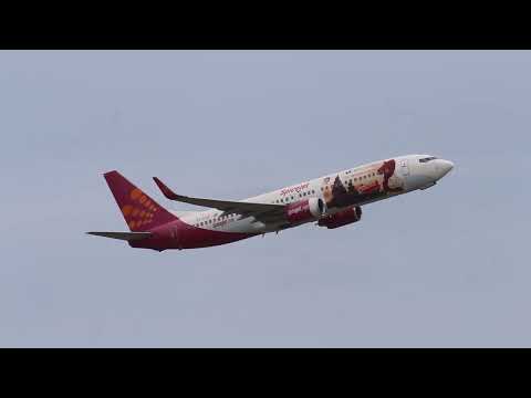 Continuous Landing and Takeoff at Chennai Airport (MAA) Secondary Runway on August 6, 2022
