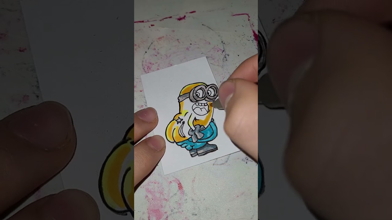 DIY paper sticker - Smiling Minion