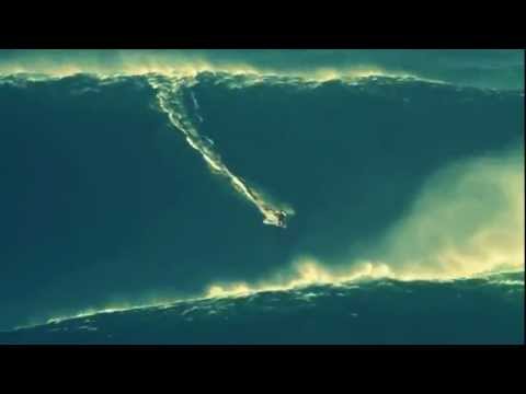 SEE IT: American surfing legend breaks world record by surfing 100 foot ...