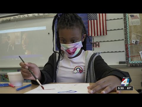 Health care providers call for more transparency in COVID-19 case reporting in Nassau County sch...