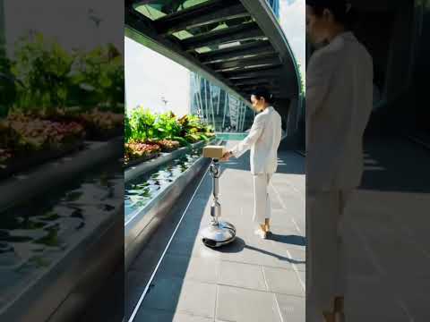 A Day in a Futuristic Eco-City | Ground-Level Walkthrough with Robots & Sky-Pods πΏπ€